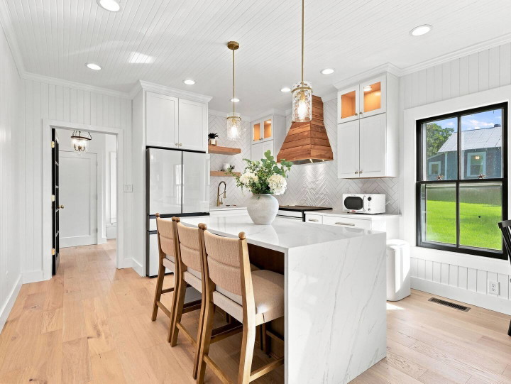 Historic Swansboro Retreat-water Views & Spa Bath - Swansboro, NC