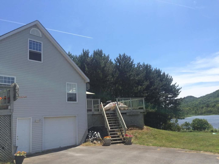 Lakeside Villa, 4br 2ba Sleeps 10, Near State Park - Presque Isle, ME