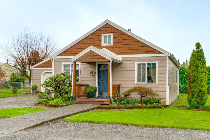 Walk To Twilight Sites! Forks Home W/ Hot Tub - Forks, WA