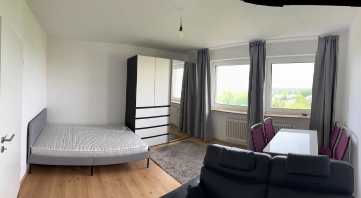 Kernsanierte Und Möblierte Wohnung In Erlangen - Herzogenaurach
