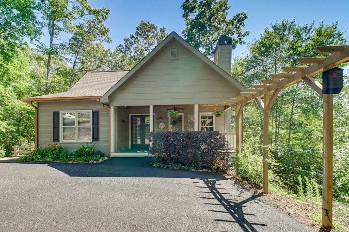 Hannah's Hideaway, Minutes To Dahlonega Square - Dahlonega, GA