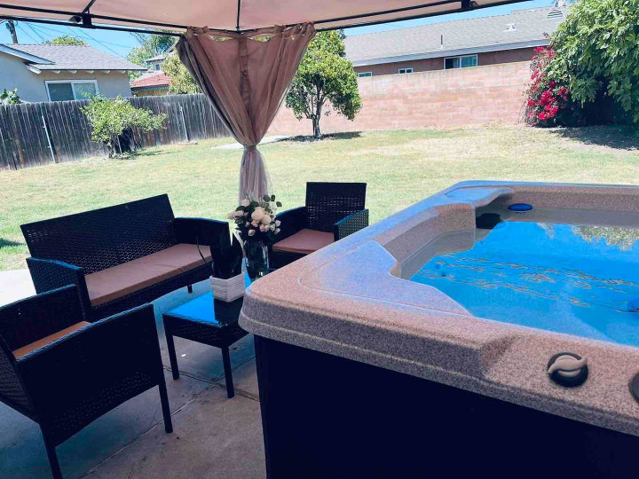 Beautiful And Cozy 4-br Residential Home! - Oxnard