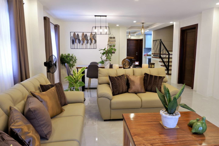 Capitol Manor A - 4 Bedroom American Style Home - Malolos