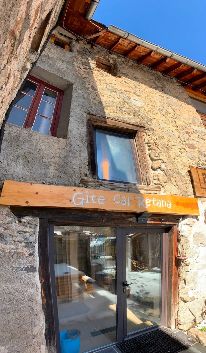 Gîte Dans Vieux Cors De Ferme Rénové - Formiguères