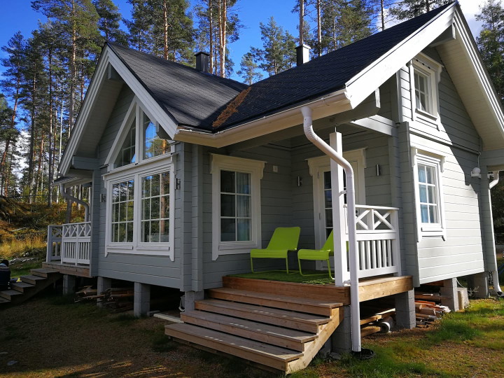 Lakeside Escape: Stylish Cottage With Sauna - Finland
