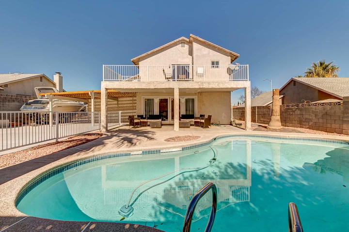Beautiful House, 10 Min From Center Pool - Las Vegas, NV