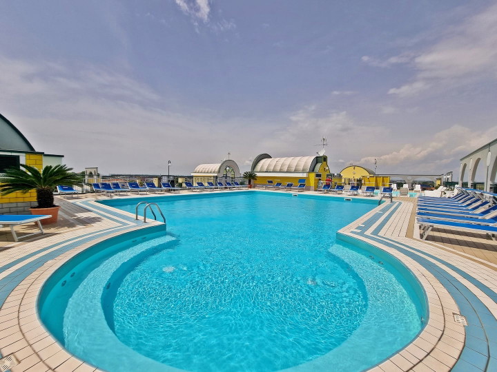 Swimming Pool, Private Parking, Free Wi-fi, Sea View - Caorle