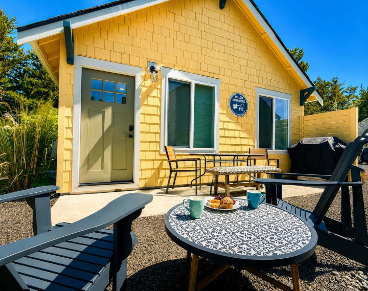Colorful Cottage Near Damon Point - Ocean Shores, WA