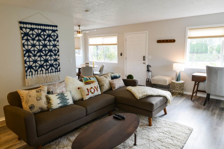 Spacious One Level Home In Fantastic Location! - Beaverton, OR