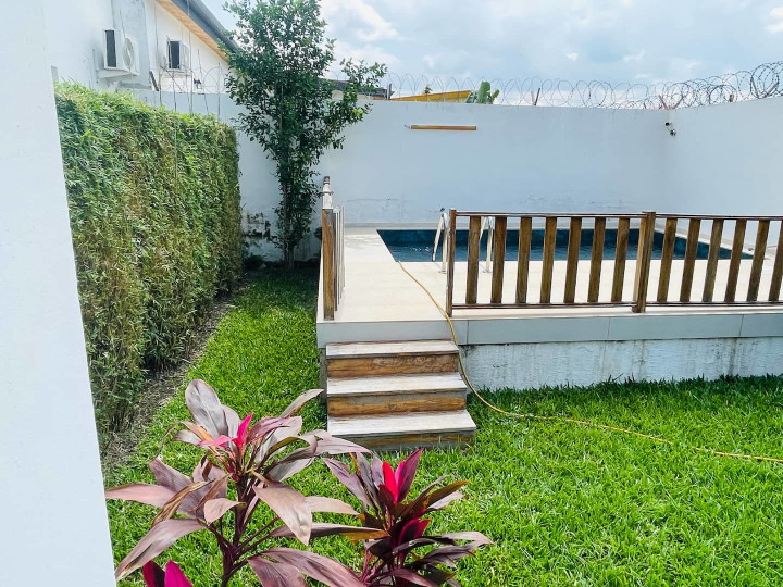 Villa M, 4 Chambres Avec Piscine Et Service Inclus - Côte d'Ivoire