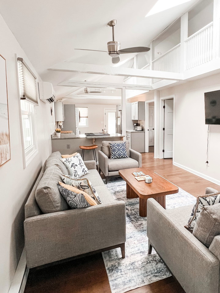 3 Bedrooms, 5 Beds, Full Kitchen, Steps To Beach - Salisbury, MA