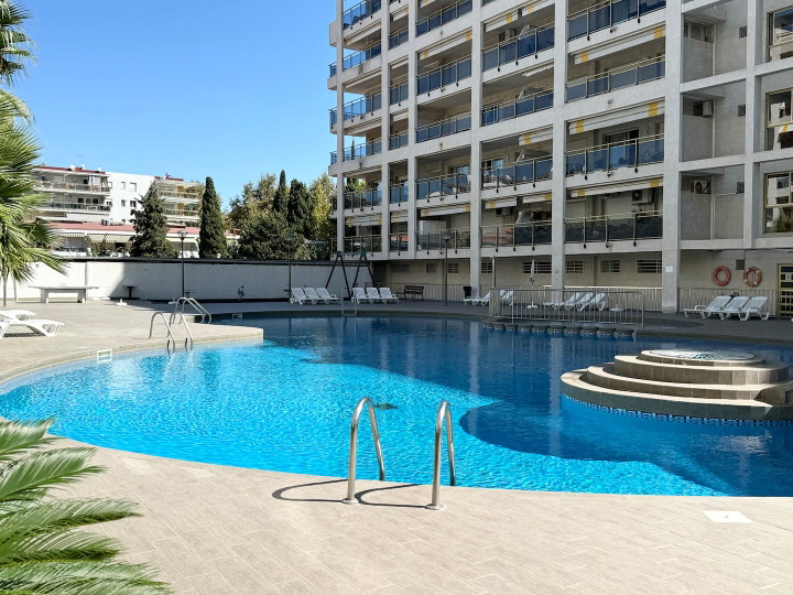 Michelangelo Pool, Beach 4 Mins, Ac, Apartment... - Salou