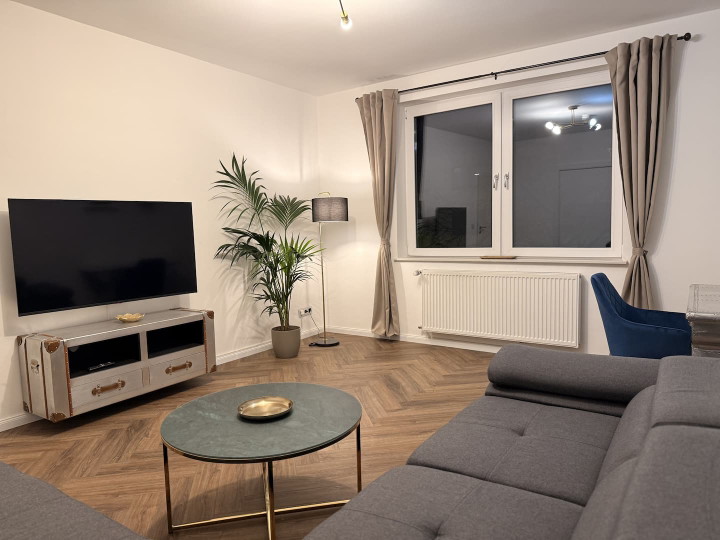 Exclusive 2-room 1st Floor Apartment With Balcony In A Top Location - Bremen