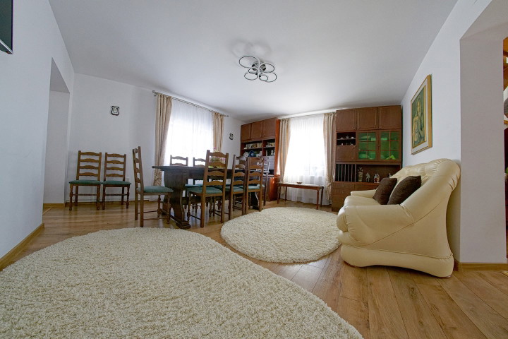 Casa De Pe Deal - Fundu Moldovei