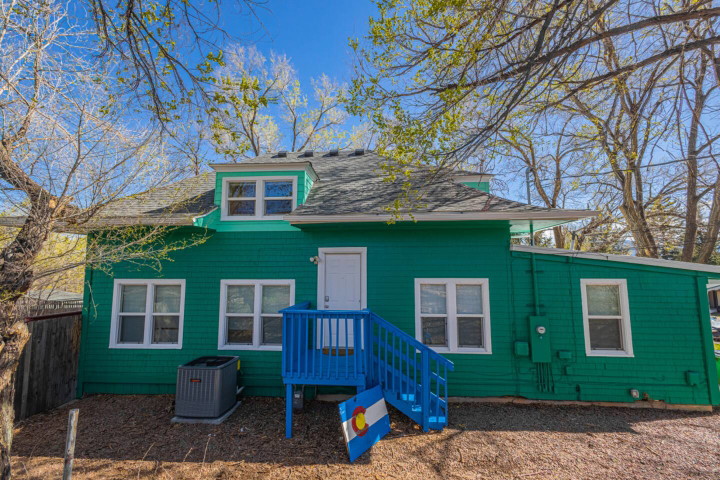 The Blue Porch At Bennett - Colorado Springs, CO