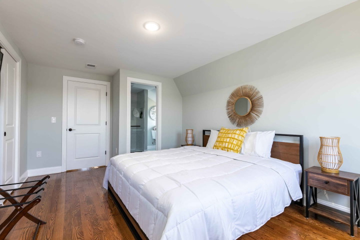 #3 Bright 2br2bt W/ Kingbd Near Nyc & Am. Dream - Bloomfield, NJ