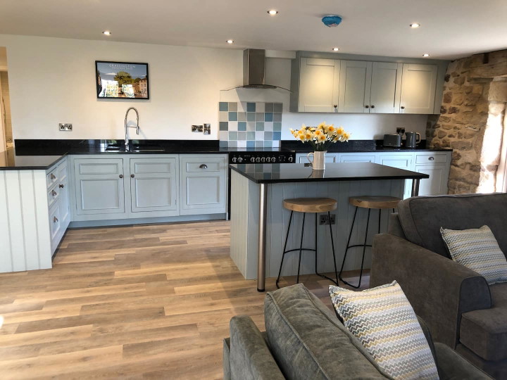 Garden Flat, Historic Listed Barn, The Boskins - Skipton