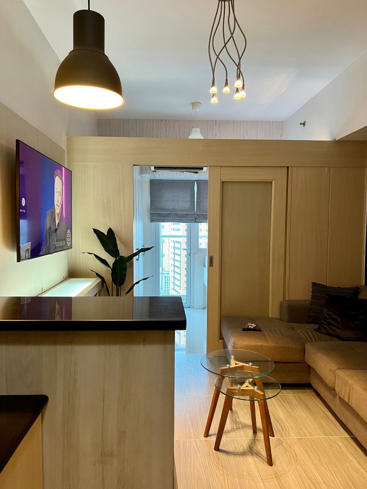 A Modern Contemporary Place @ Light Residences - Makati
