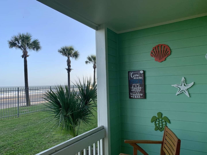 Mermaid Landing Beachfront Condo - Galveston Island, TX