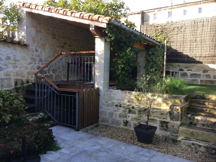 Maison Avec Jardin Privatif, Centre Ville Jonzac - Jonzac