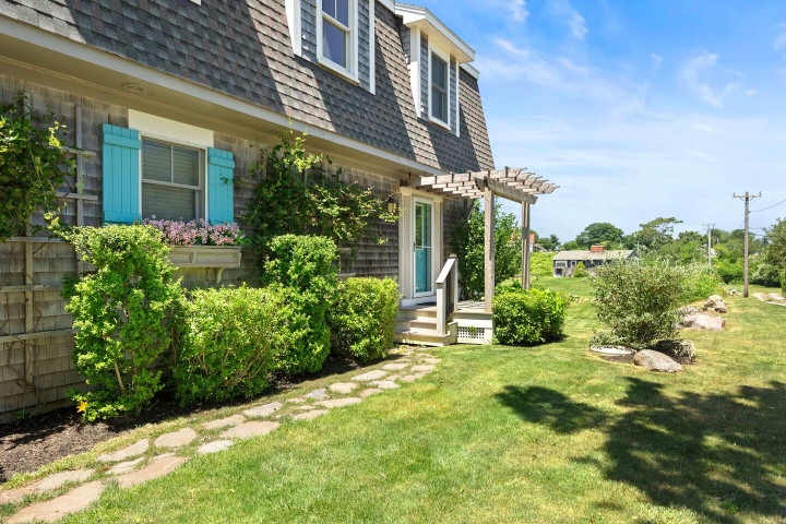 6 Bedrooms, 4.5 Baths, Ac, Close To Town & Beaches - Rhode Island