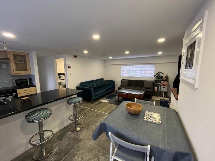 The Old Workshop - Apartment (Sleeps Up To 4) - Staffordshire