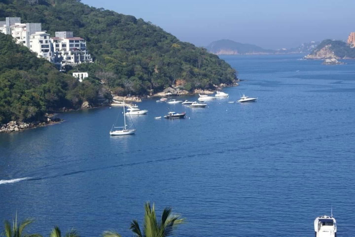 Azul Profundo - Acapulco