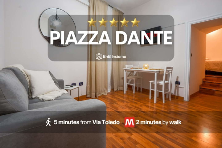 Dante House In The Center Of Naples - Naples, Italie