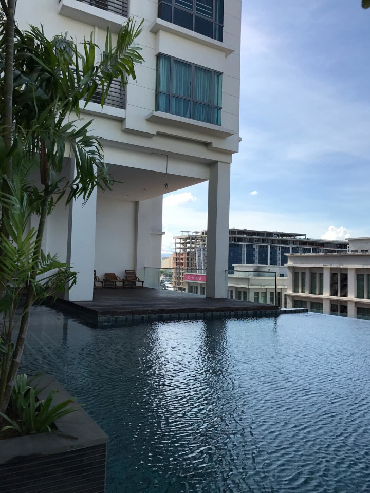 Feel At Home, Simple Style, Quiet Environment And Sunset At Dusk, Make Your Holiday Perfect - Kota Kinabalu