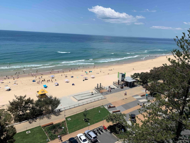 Beachfront Surfers Paradise Chateau Unit 902 - Gold Coast