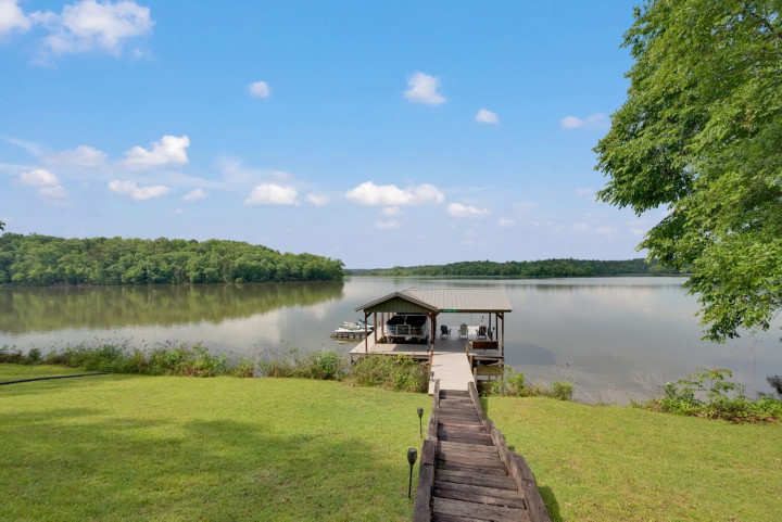 Lakefront Sunsets| Private Dock | Kayaks & Fishing - Greenwood, SC