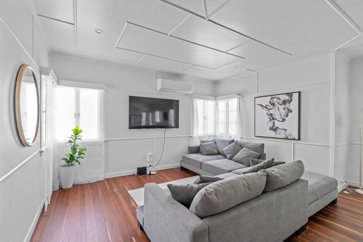 Freshly Renovated Retreat | Parkland Views - Rockhampton