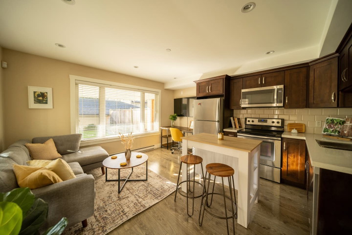North Shore Garden Sauna Retreat - Vancouver