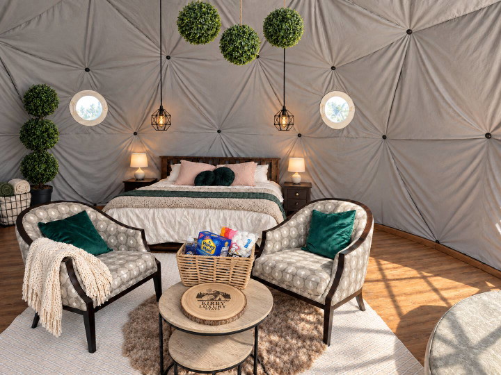 Secluded Luxury Dome On 10 Wooded Acres - Prescott, MI