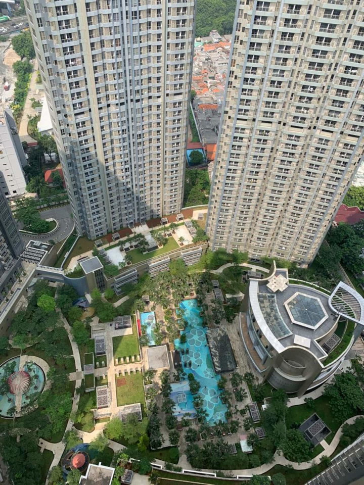Taman Anggrek Residence - Spacious Balcony (1) - Jakarta