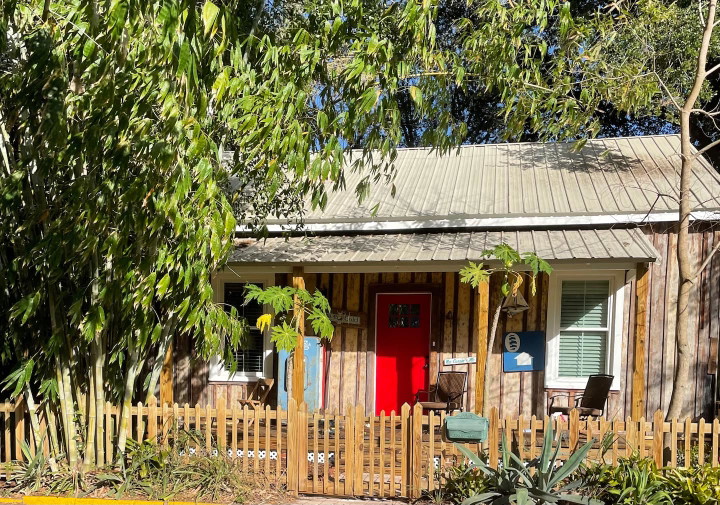 150 Year Old Antique Cottage. - St. Augustine, FL
