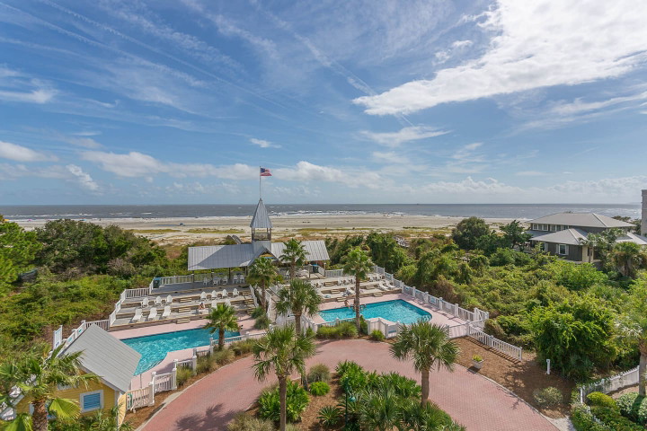 Cottage Steps From The Beach With Community Pool - Brunswick, GA