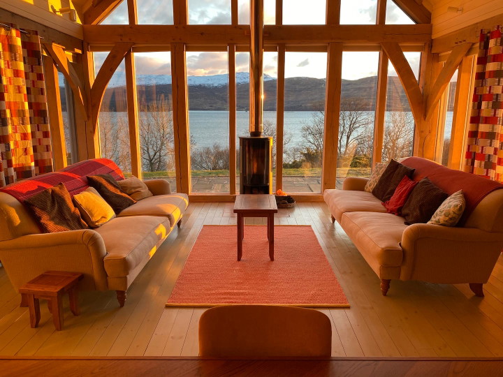 A Cosy Retreat With Breathtaking Views, Sleeps 6. - Isle of Mull