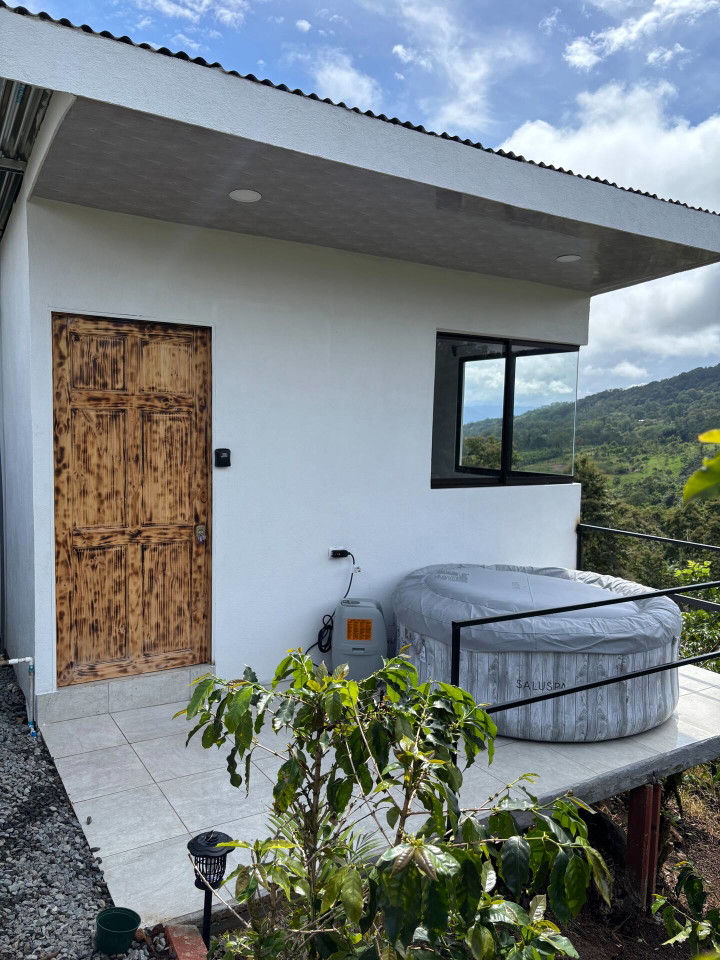 Cabin #4 With One Bed - La Pochita Cabins - Turrialba