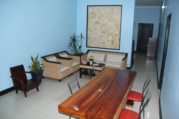Private 1st Floor-2rooms_kitchen-livingroom_wifi - Cambodia