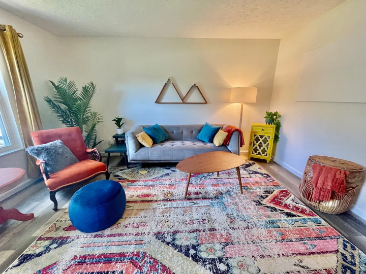 Vibrant 1 Bedroom Haven In South Knox - Knoxville, TN