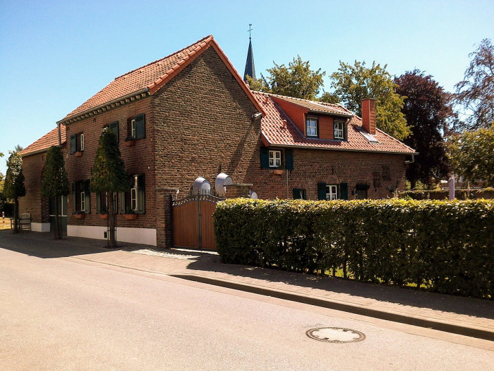 Monument à La Ferme Protégée - Sittard