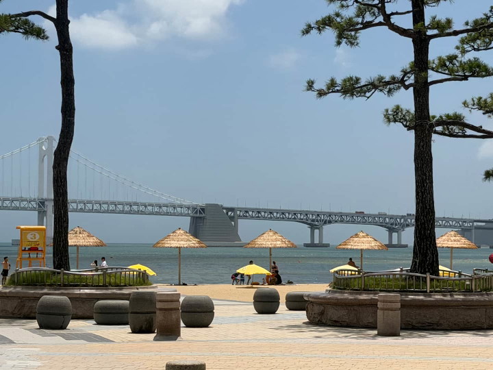 [오늘Open]해변3초 | 지하철역 도보6분 | 욕실2 | 오픈특가 |핫플위치 | 최대7인 - Busan
