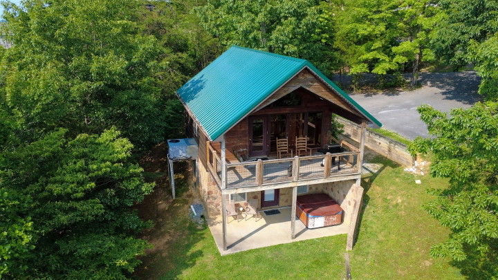 A Painted Pony - Cabin - Tennessee