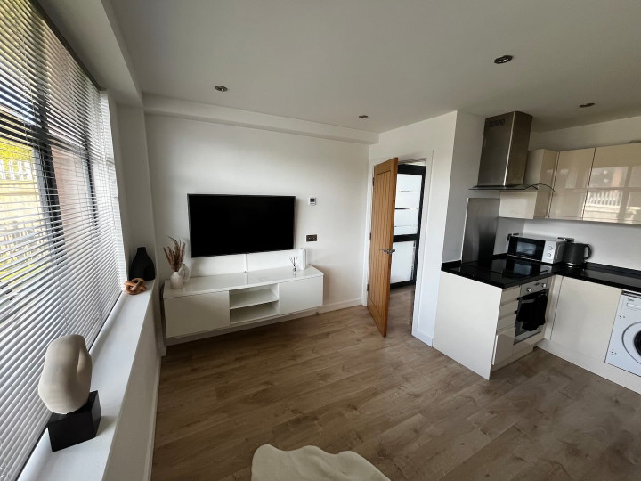 Boutique Style Flat With Private Garden - Hemel Hempstead