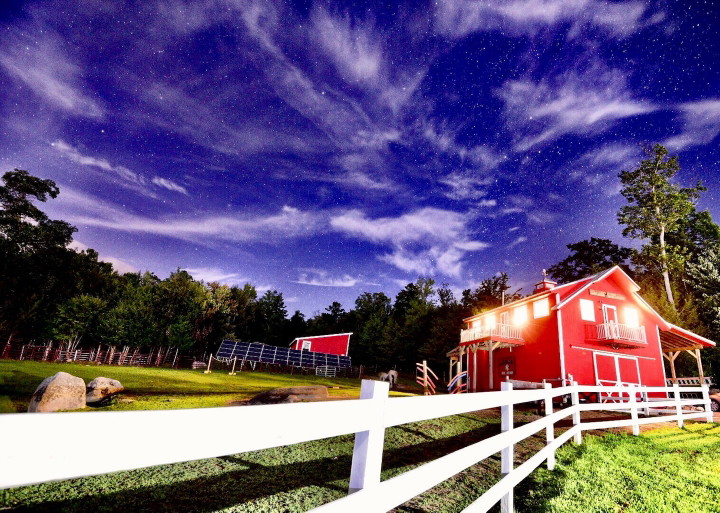 Gated 40 Acre Animal Farm W/best Mountain Views In N. Conway - Conway, NH