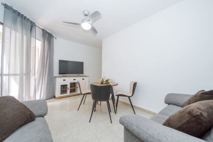 Apartment For 4 People. - Almuñécar