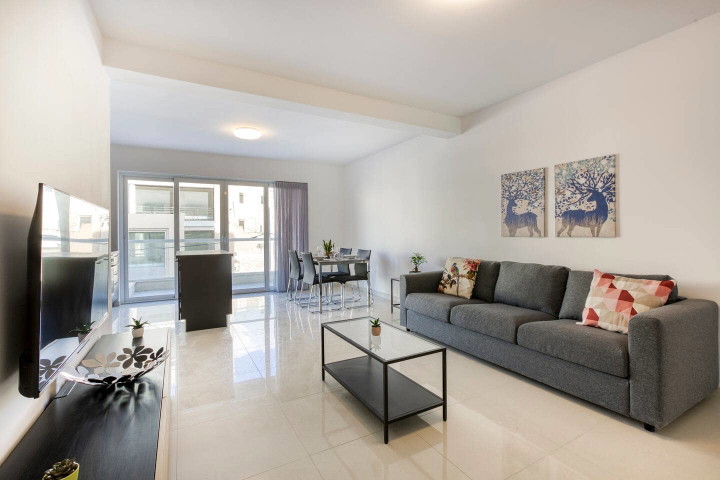 Beautiful Modern Central 2br Apartment - Malta