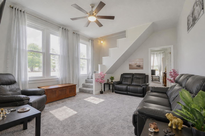 Hidden Nature Haven | Stylish Comfort Near Cincy - Covington, KY