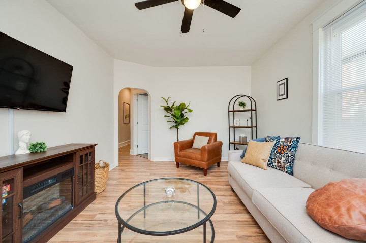 The Garden Spot Monstera Suite Free Parking - Reading, PA